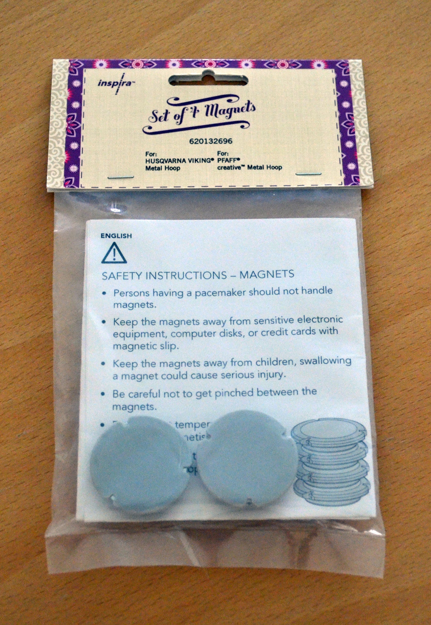 PFAFF® Set of 4 Magnets for Metal Hoop | PFAFF®