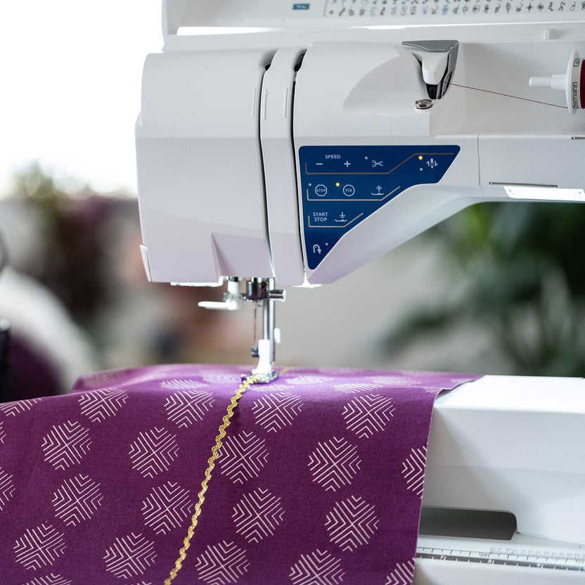 Husqvarna® Viking® SAPPHIRE™ 930 Sewing Machine | Husqvarna® Viking®